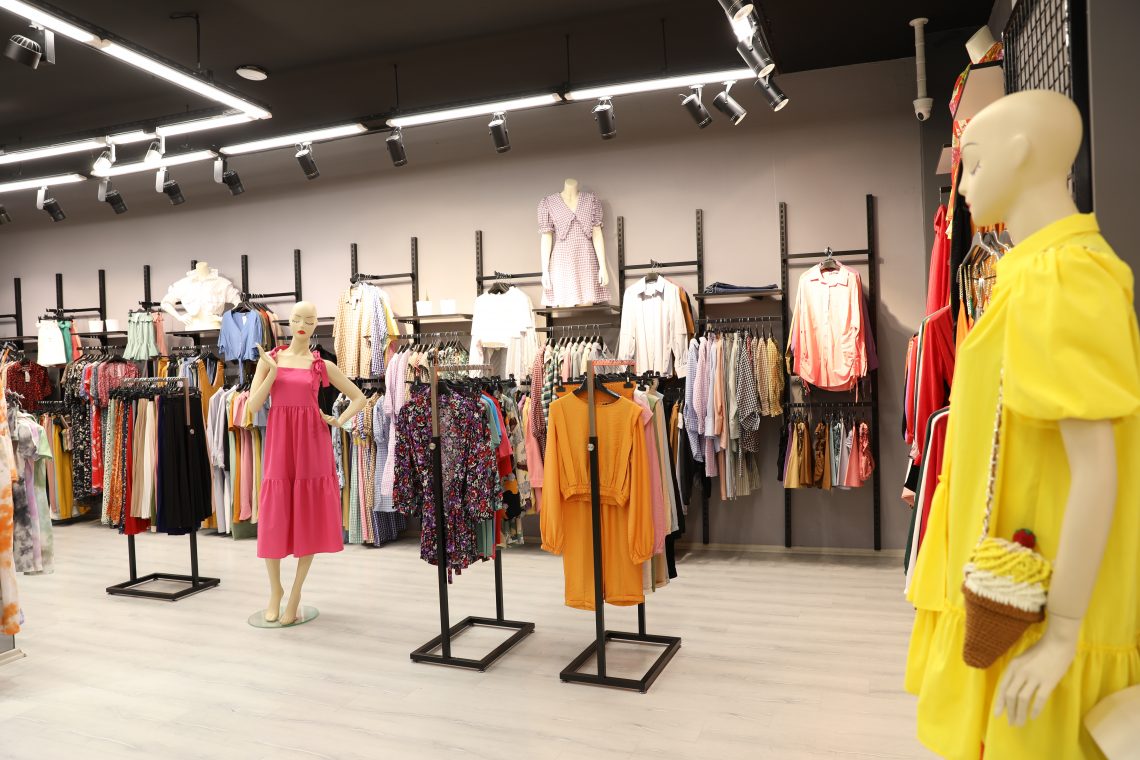Toptan Giyim Ürünleri Nasıl Alınır Nasıl Satılır? - Kaktus Moda Blog
